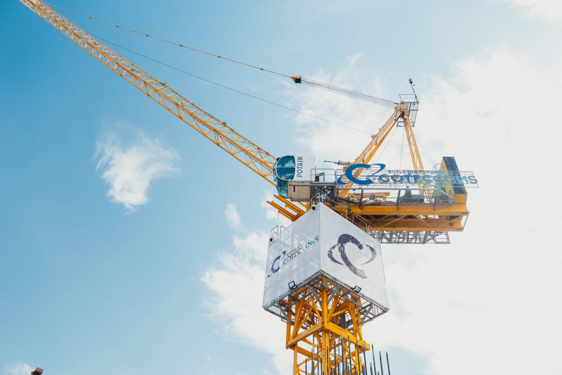 Công ty Cổ phần xây dựng Coteccons - Building futures